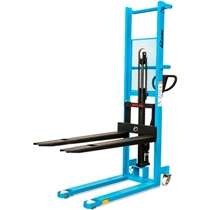 Empilhadeiras - Manuais e Elétricas | Mérito Comercial